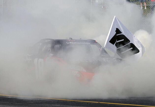 Kyle Busch wins 100th career NASCAR race – Deseret News