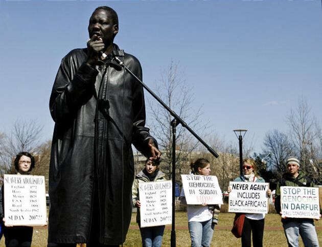 Former NBA player Manute Bol dies in Va. hospital – Deseret News