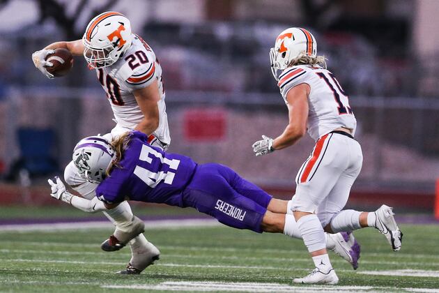 High school football: Without coach Andy Stokes and wife Tia on ...