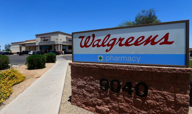 Walgreens pharmacy workers walk off the job – Deseret News