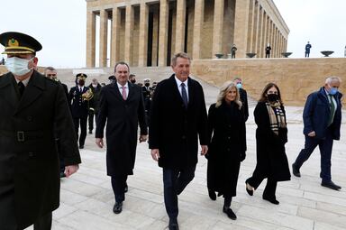 What happened to Jeff Flake? Former Arizona senator is ambassador to ...