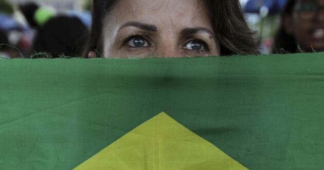 Thousands rally against leading, far-right Brazil candidate – Deseret News