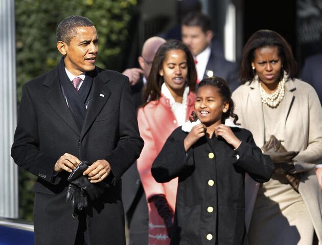 Obamas walk to church across from White House – Deseret News
