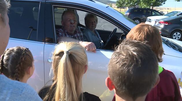 Red Cliffs Elementary School bus driver gets a hero's welcome – Deseret ...