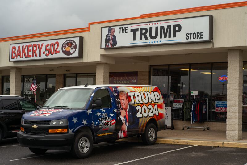 MAGA hat, Trump T-shirts still popular. What it means for 2024 election ...